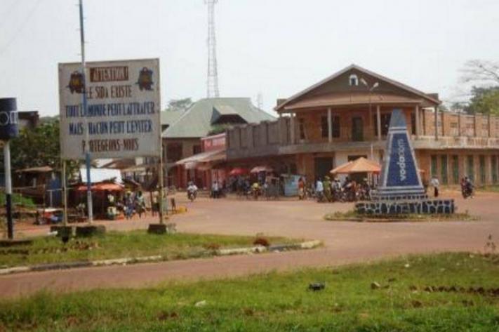 Haut-Uélé: un policier tabassé et désarmé par un militaire FARDC à ...