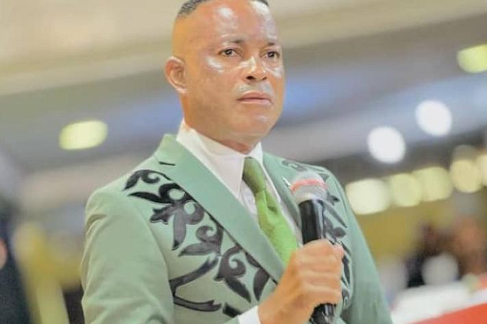 Législatives 2023 : le Pasteur Dénis Lessie, candidat député national