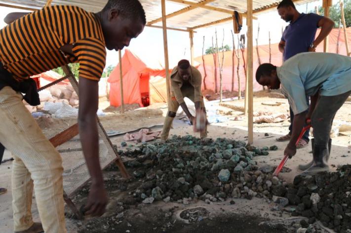 Mines: à Kolwezi, les "délocalisés" du cobalt