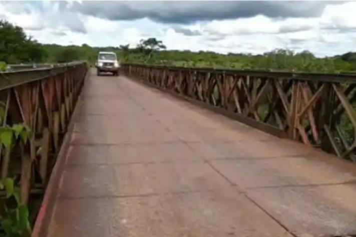 Lualaba : suspension de circulation des camions remorques sur le pont ...