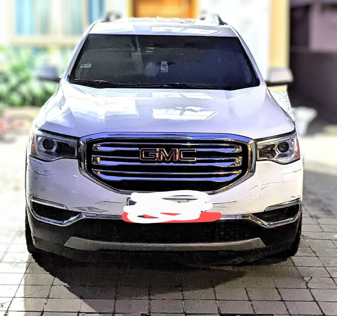 Vente d'une jeep GMC Acadia 2017 - Boite automatique - Moteur 4 ...