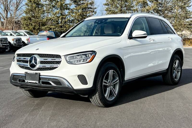 2022 Mercedes-Benz GLC AWD (White) - mediacongo.net - Petites annonces