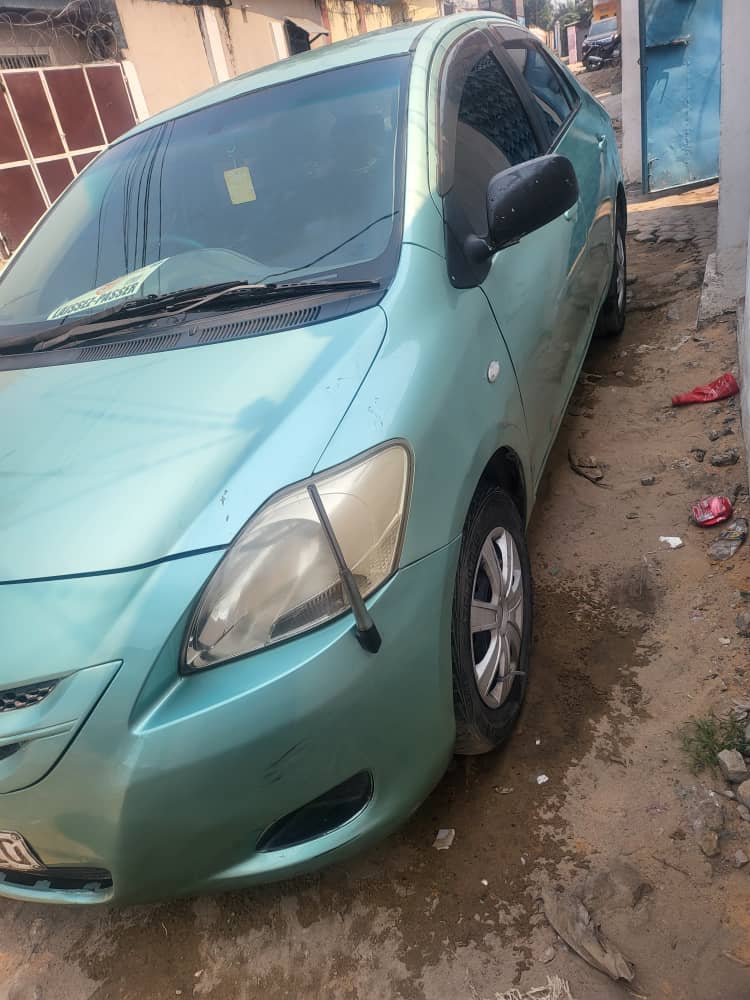 TOYOTA BELTA COULEUR D’ORIGINE CLIMATISATION IMPECCABLE KILOMÉTRAGE 80 ...