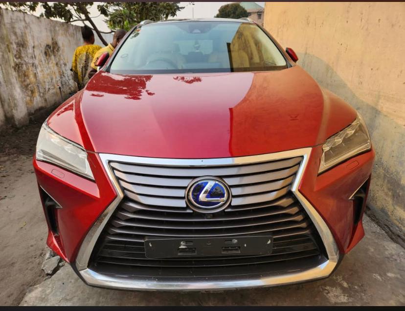 Vente d’une voiture Lexus - mediacongo.net - Petites annonces