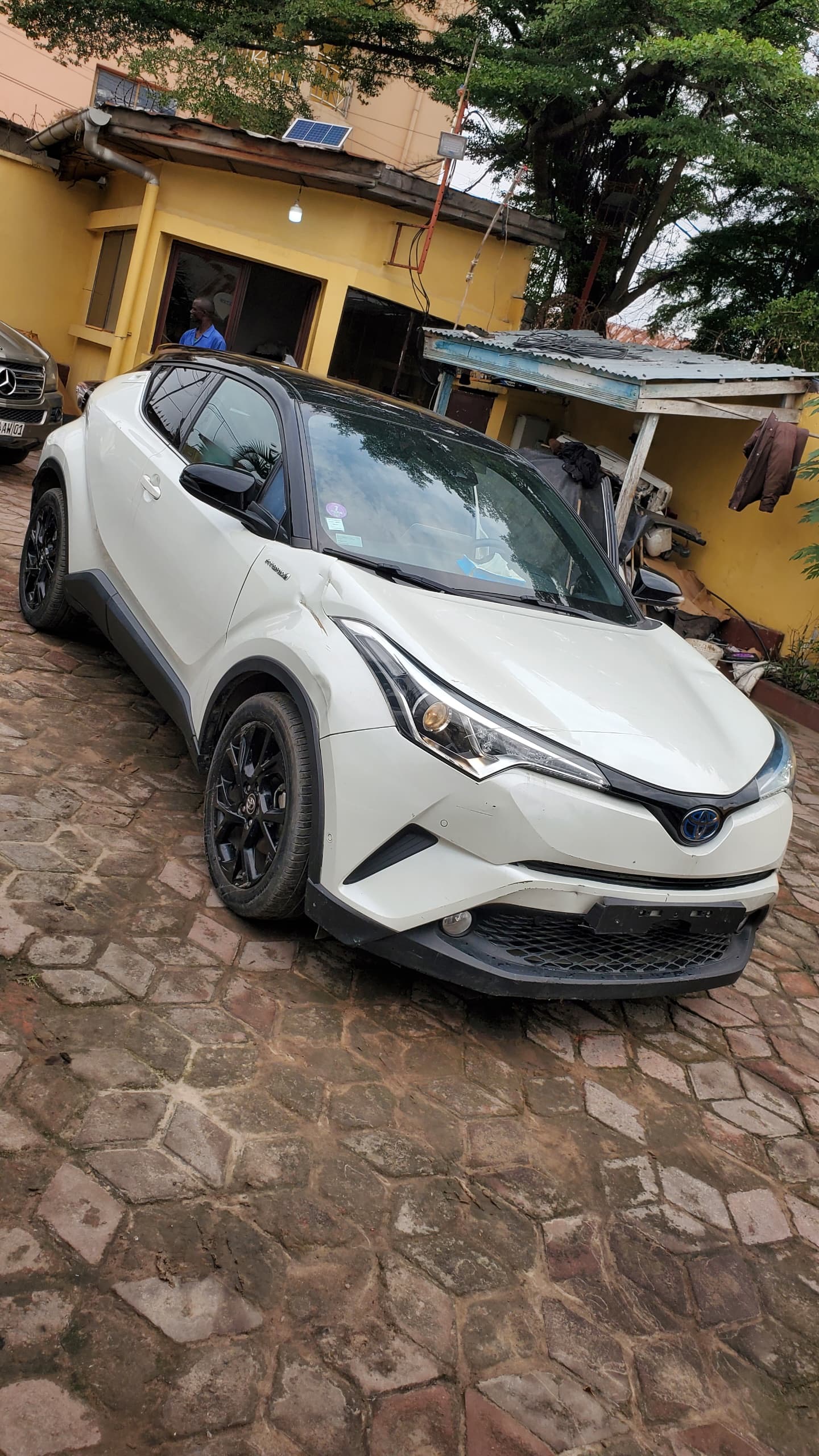 TOYOTA HARRIER 240G 2018 AUTHENTIQUE SANS PLAQUE ESSENCE AUTOMATIQUE 4 ...