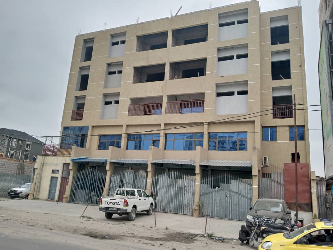 Immeuble à vendre à Barumbu à 2200000$ négociable - mediacongo.net ...