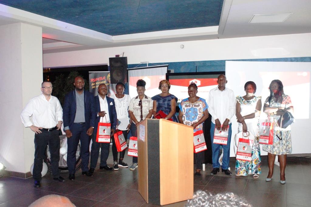 Ayant dans son portefeuille produit 8 marques de bière (dont 4 ...