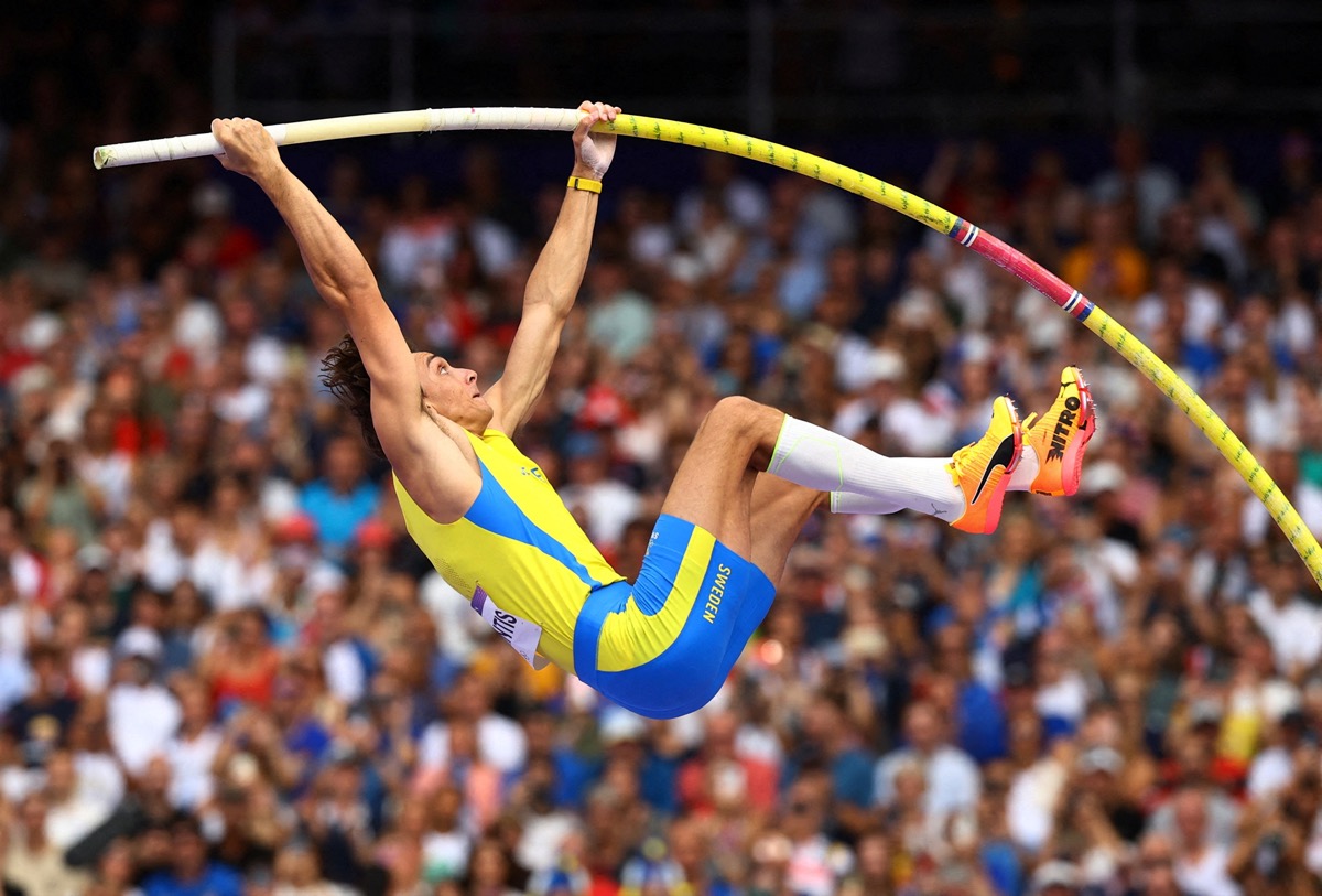 Jo 2024 – Perche : stratosphérique, Armand Duplantis bat le record du ...
