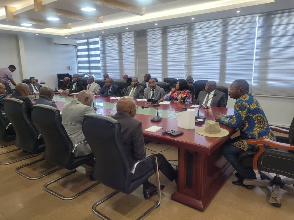 Justice : Le Procureur général près la Cour de Cassation relaye le message du Magistrat suprême ...