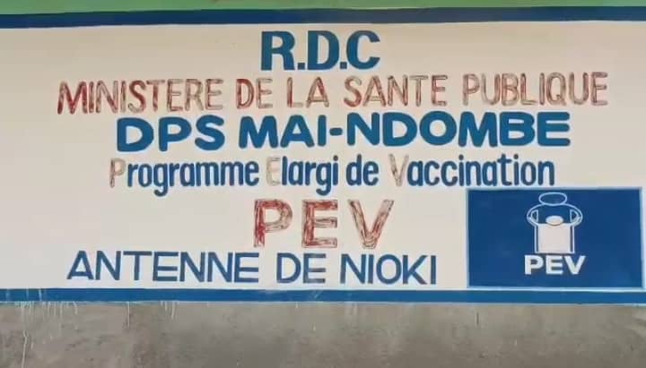 RDC-Maï-Ndombe : la zone de santé de Nioki dotée d’engins flottants ...